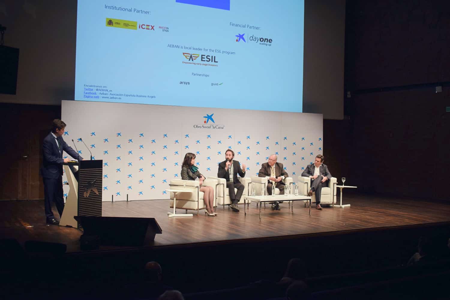 ESADE BAN,Tom Horsey y HBAN ganadores de los premios AEBAN 2021