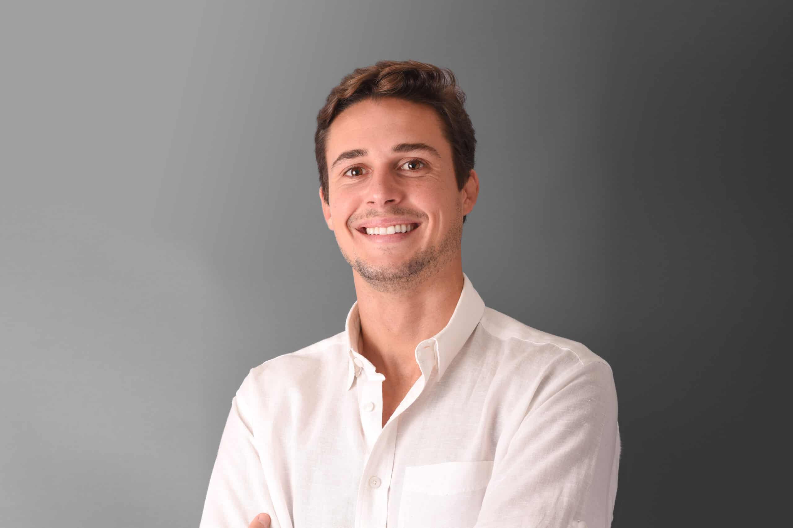 Bynd VC: El corazón dividido y el amor en ambas partes