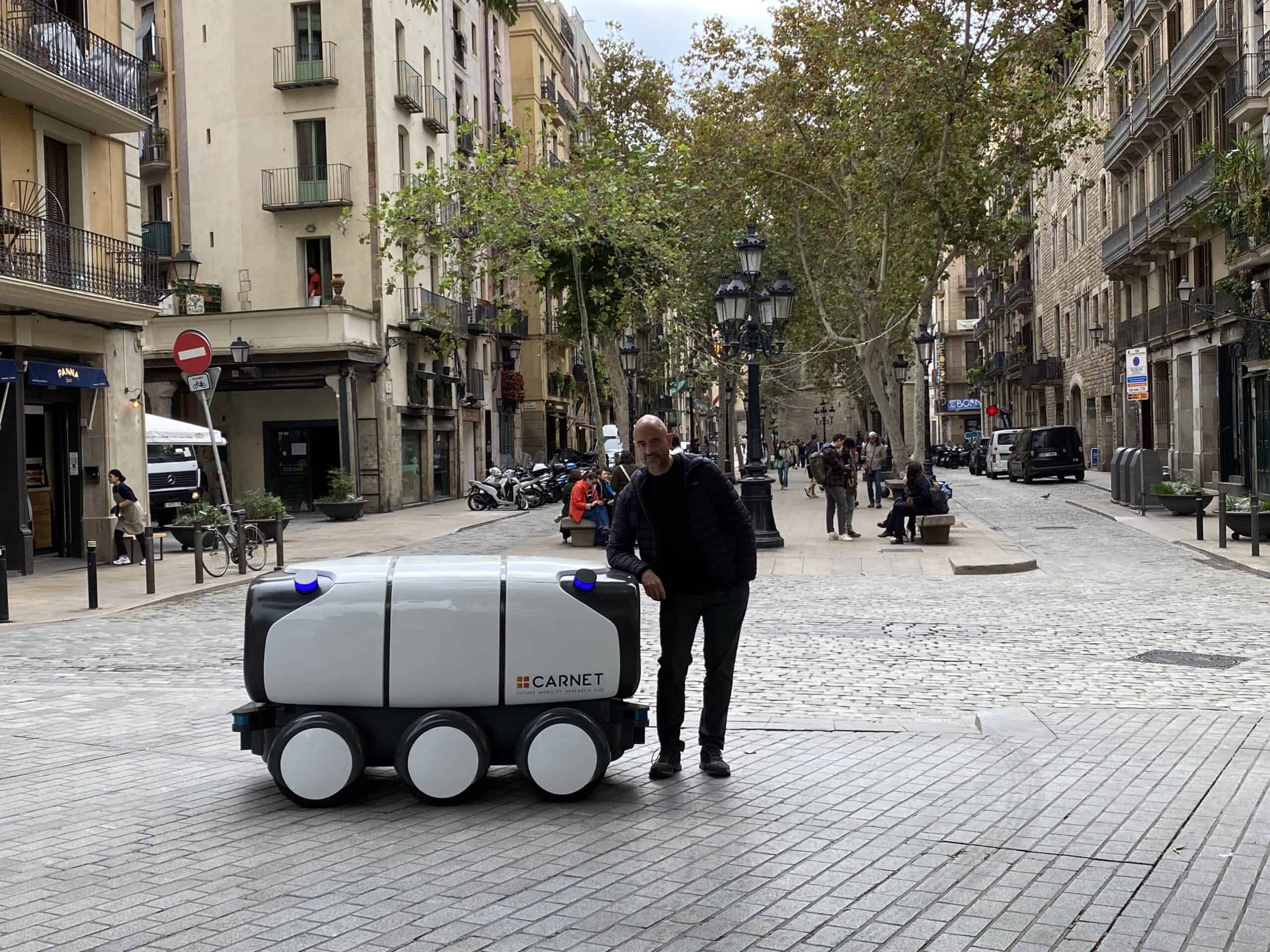 Ona, el robot autónomo de reparto de paquetería