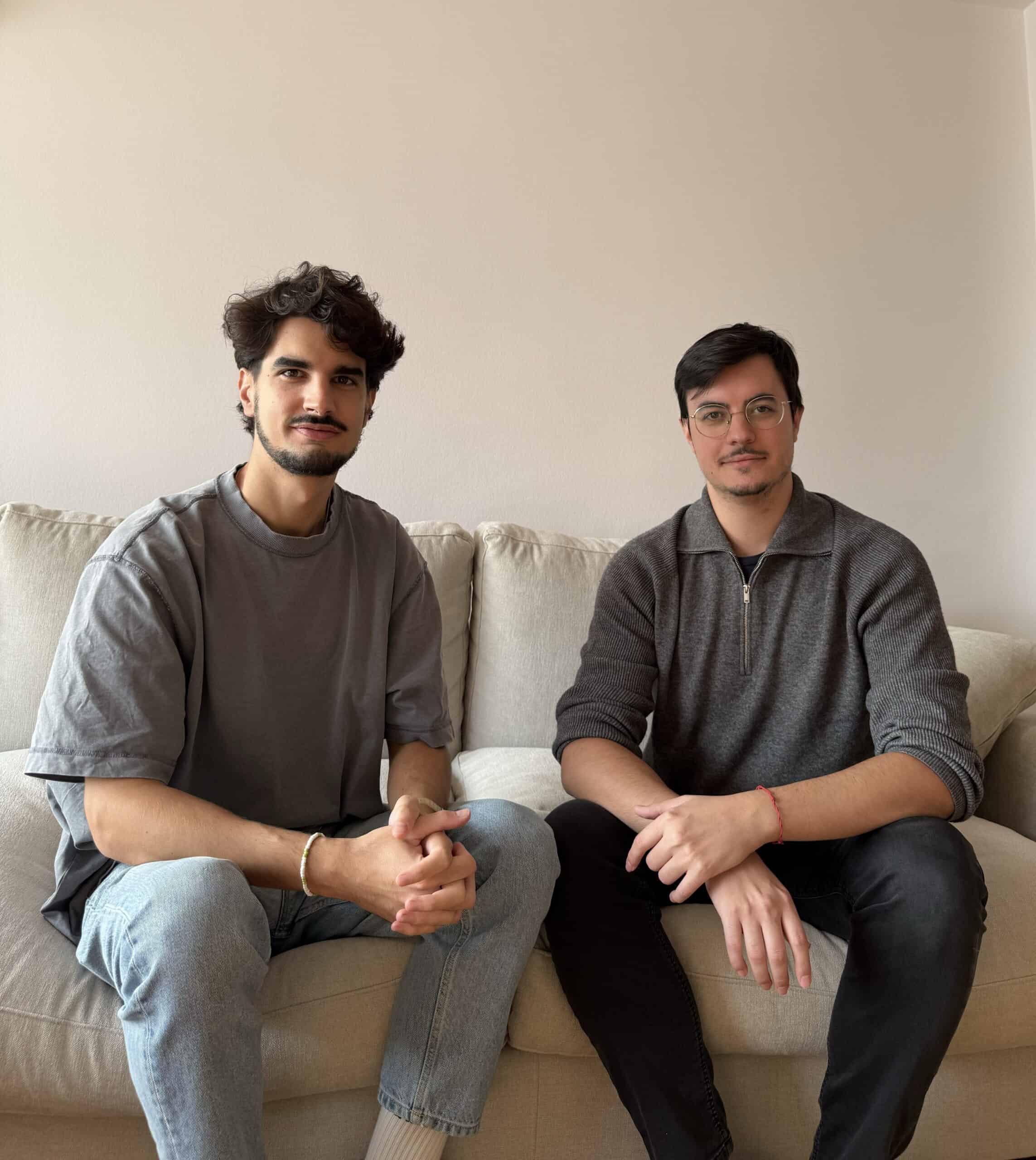 Uxia cierra una ronda de casi un millón de euros liderada por Abac Nest Ventures