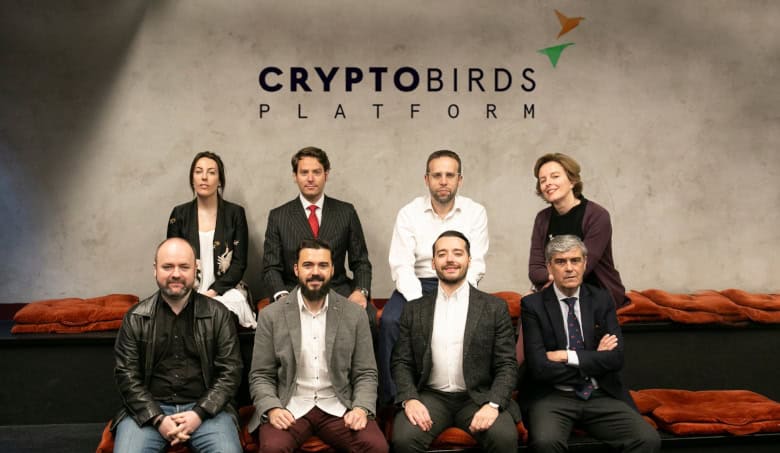 Crypto Birds lanza en España la primera emisión de monedas virtuales ...